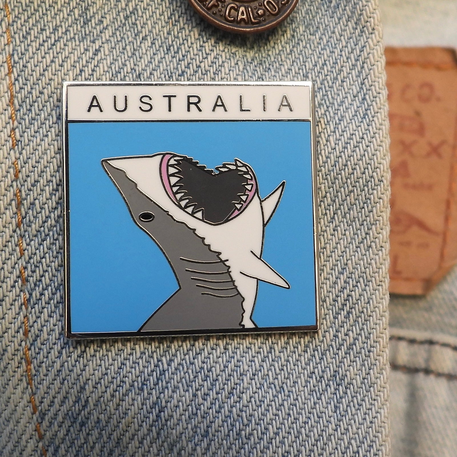 Downunder Great White Shark pin – Bush Bling